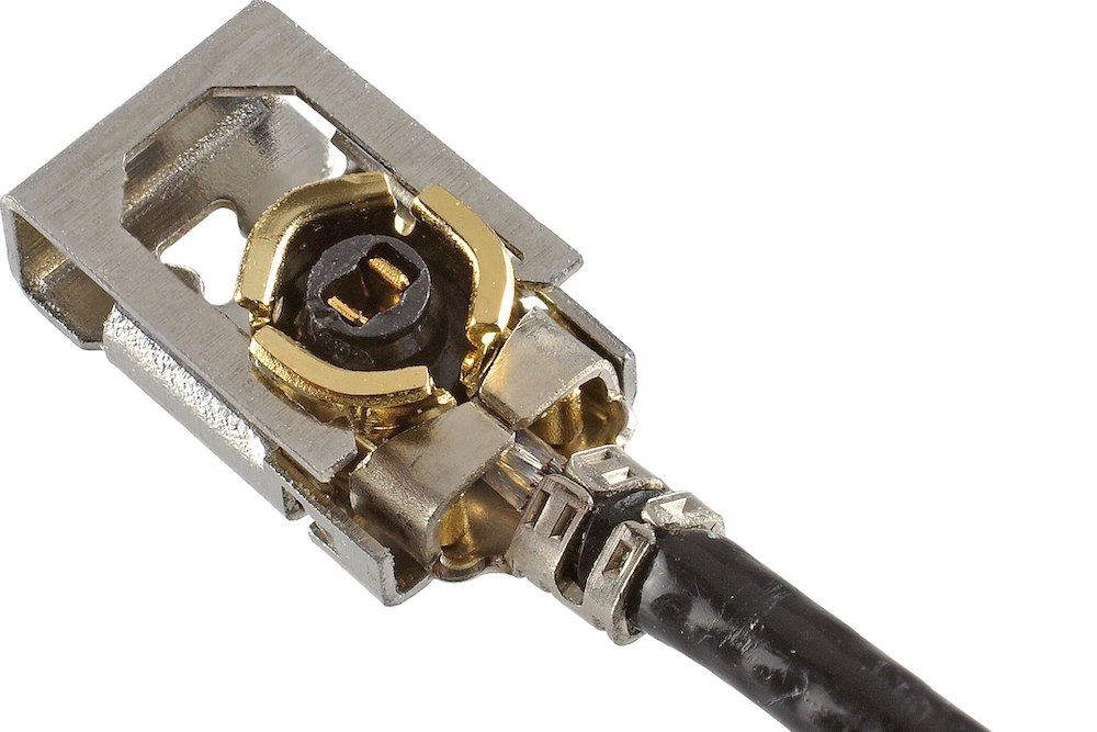 Molex adds patented locking mechanism to cable assemblies - Softei.com ...